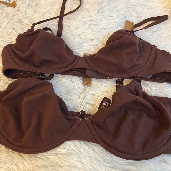 SKIMS | Intimates & Sleepwear | Skims Chocolate Underwire Bra | Poshmark